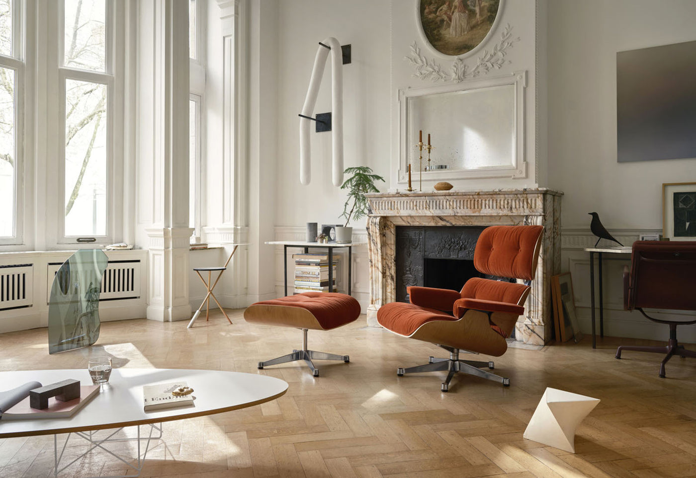 Vitra original vs. fake Eames lounge chairs: how to spot an authentic ...