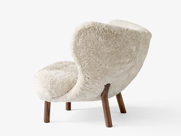 &Tradition Little Petra VB1 Chair & Footstool Sheepskin | Design ...